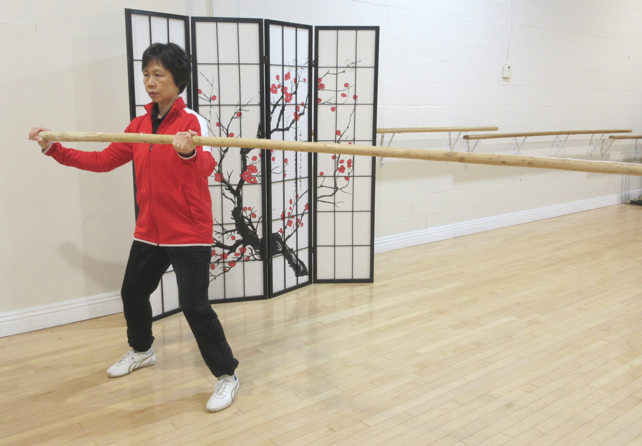 Long Pole exercises for Tai Chi training – JI HONG TAI CHI & QI GONG ...